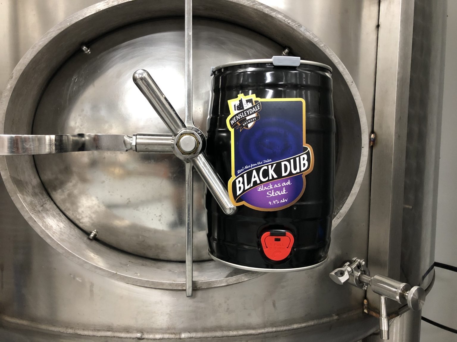 Black Dub Oat Stout 5 Litre Mini Keg - Wensleydale Brewery Events Limited